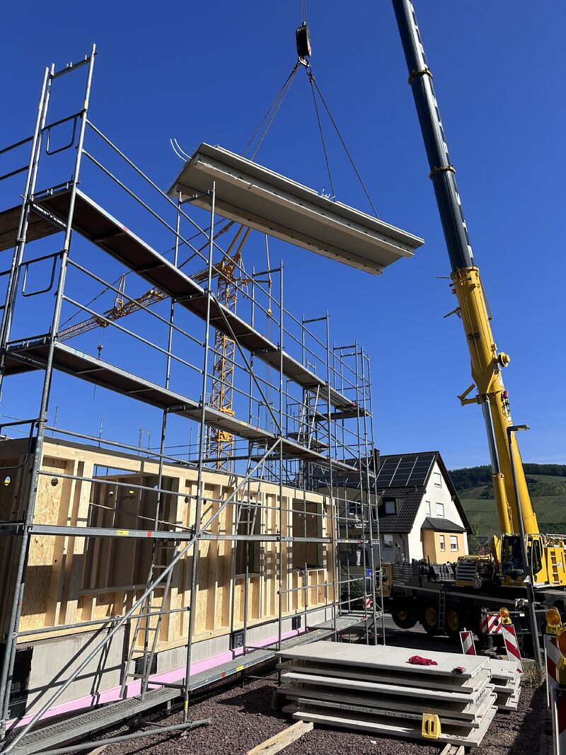 Erfolgreicher Einsatz von Hoton® Deckensystem - erstmalige Fertigung ...